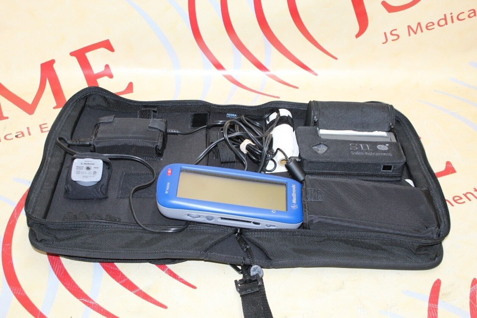 Medtronic N'Vision Programmer 8840 with Magnet Aimant 8529 and Case ...