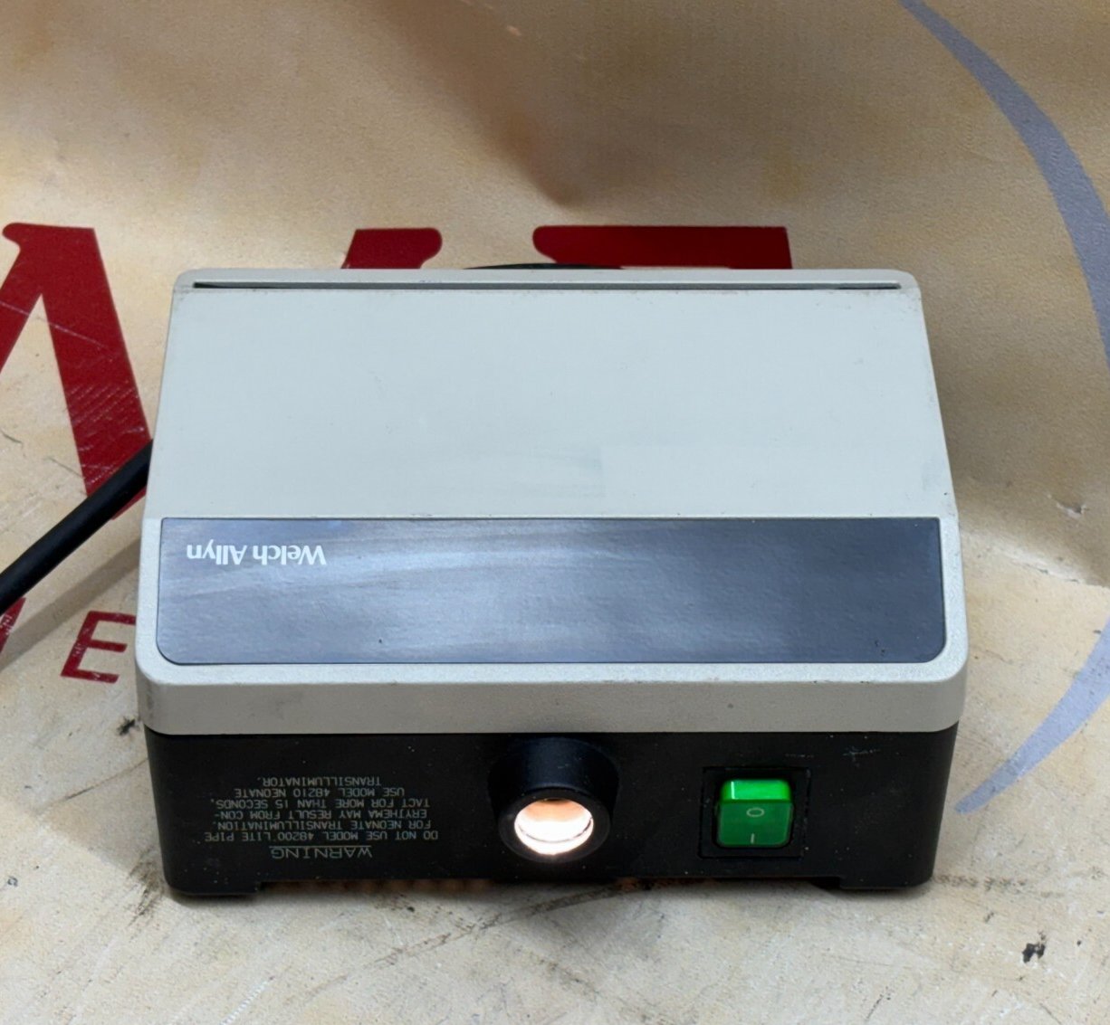 Welch Allyn Light Box 48830 – JS Medical Equipment