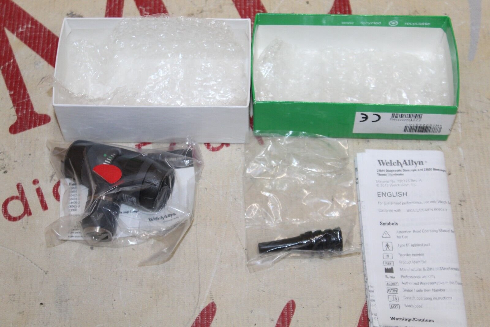 Welch Allyn 23810 3.5v Halogen MacroView Otoscope and Ear Speculums, H ...