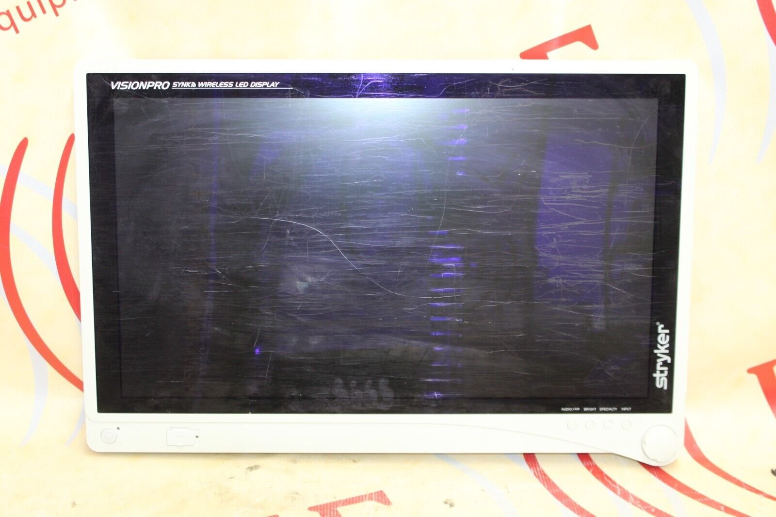 Stryker 240-031-000 26" VisionPro Synk Wireless LED Monitor – JS Medical Equipment